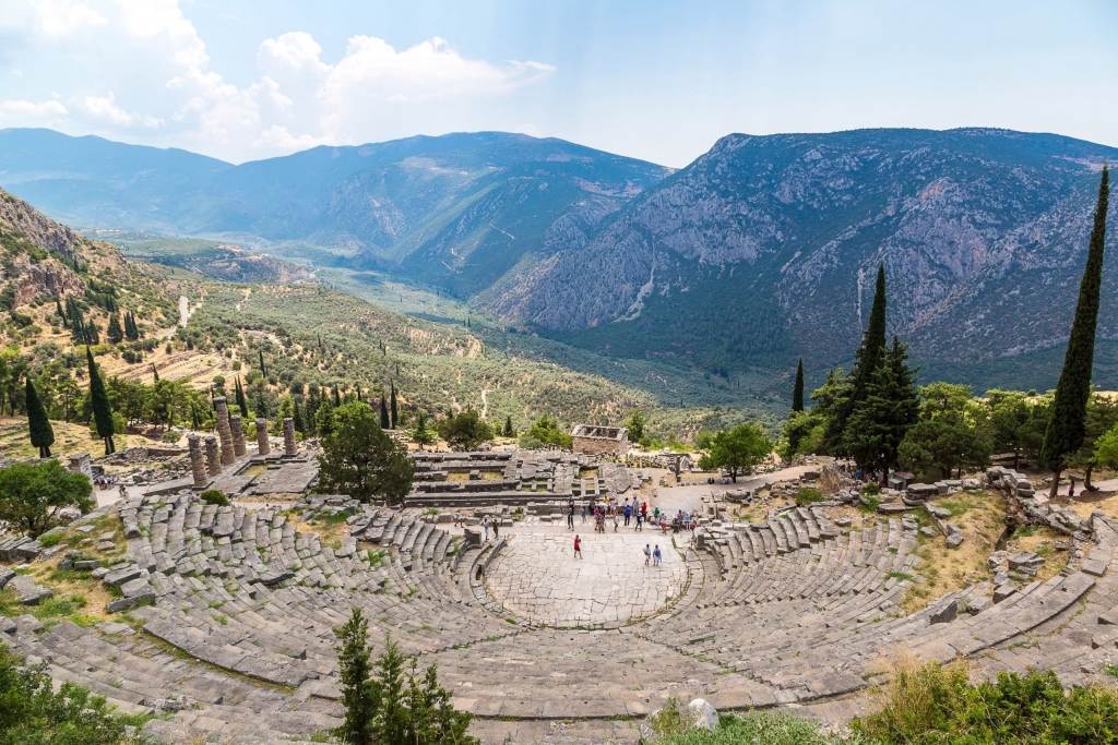 Greece: Athens, Delphi & Meteora | Country Walkers